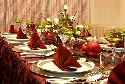 Easy Homemade Decorations to Improve the Holiday Atmosphere - Easy Home ...